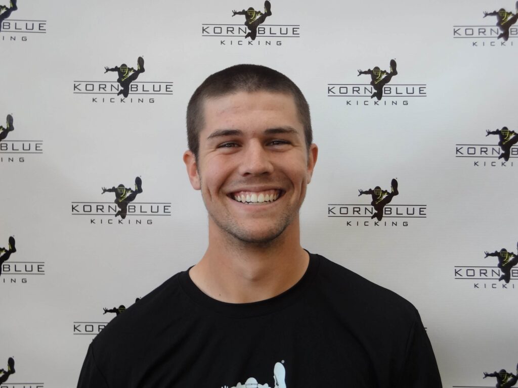 Drew Basil - Kornblue Kicking