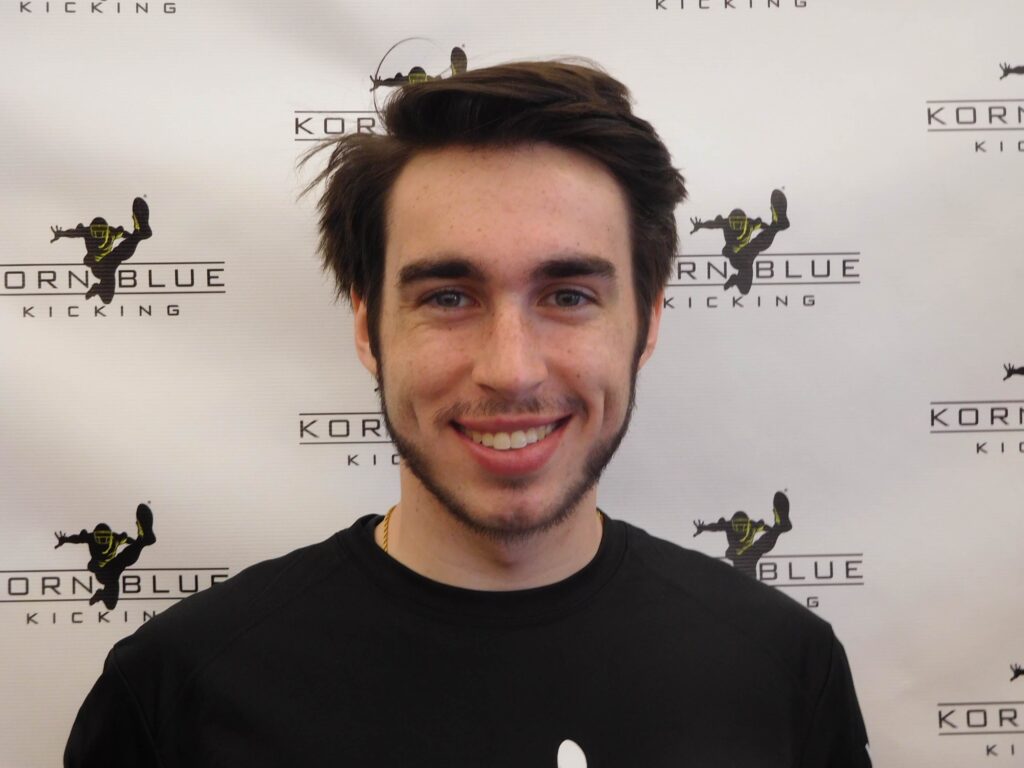 Colin Scherry - Kornblue Kicking